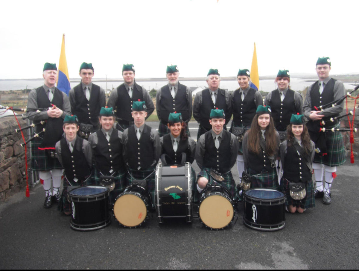 25 Years of the Tonragee Pipe Band (Banna Píob Thóin Ré Gaoith) — Irish ...